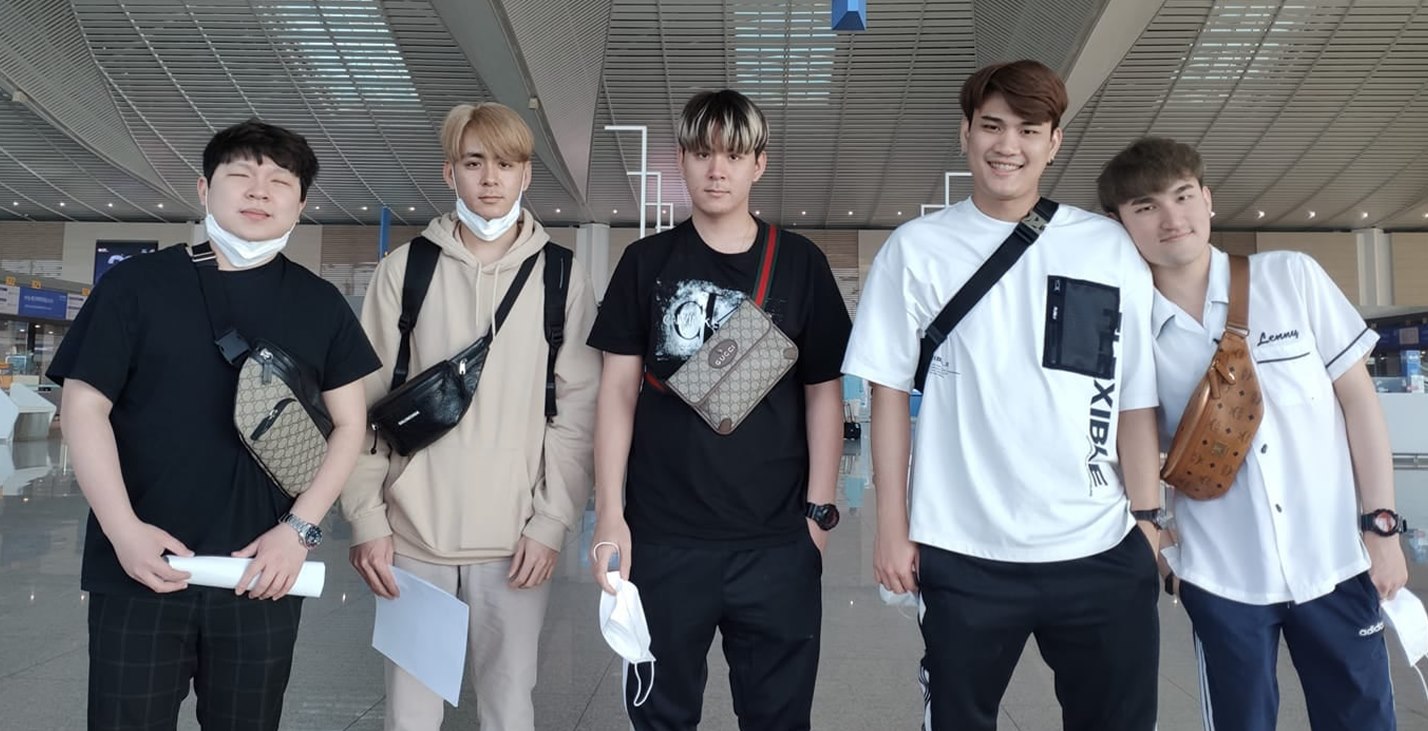 ไม่เหมือนรีวิว! Attack All Around เผยภาพที่กักตัว หลังจบศึก PGI.S | ONE ...