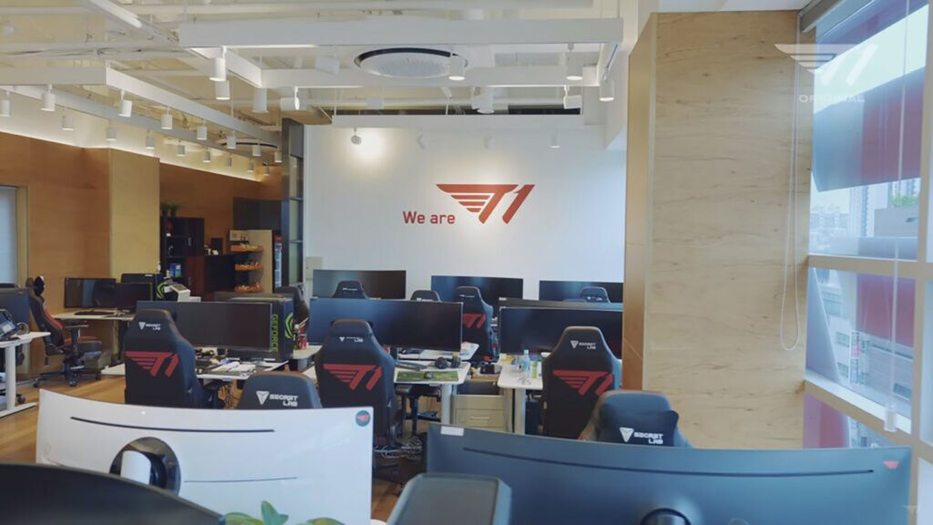 Fan hâm mộ sẽ được thoải mái selfie cùng Faker khi tham quan trụ sở mới ...