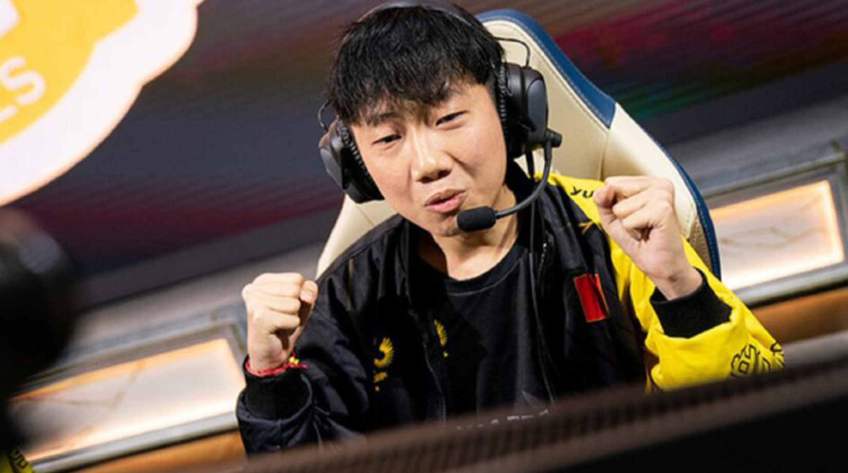 Kiaya úp mở chuyện không còn đứng trên sân khấu VCS, cộng đồng suy đoán ...